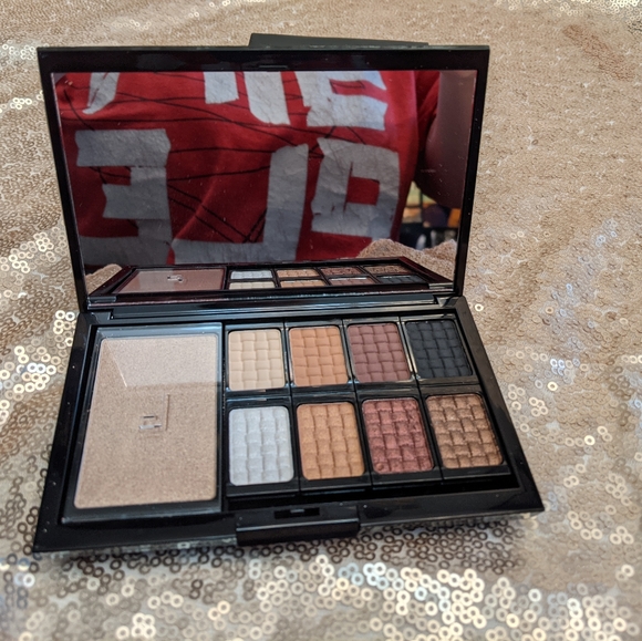 Doucce | Makeup | Doucce Smokey Eye Palette | Poshmark